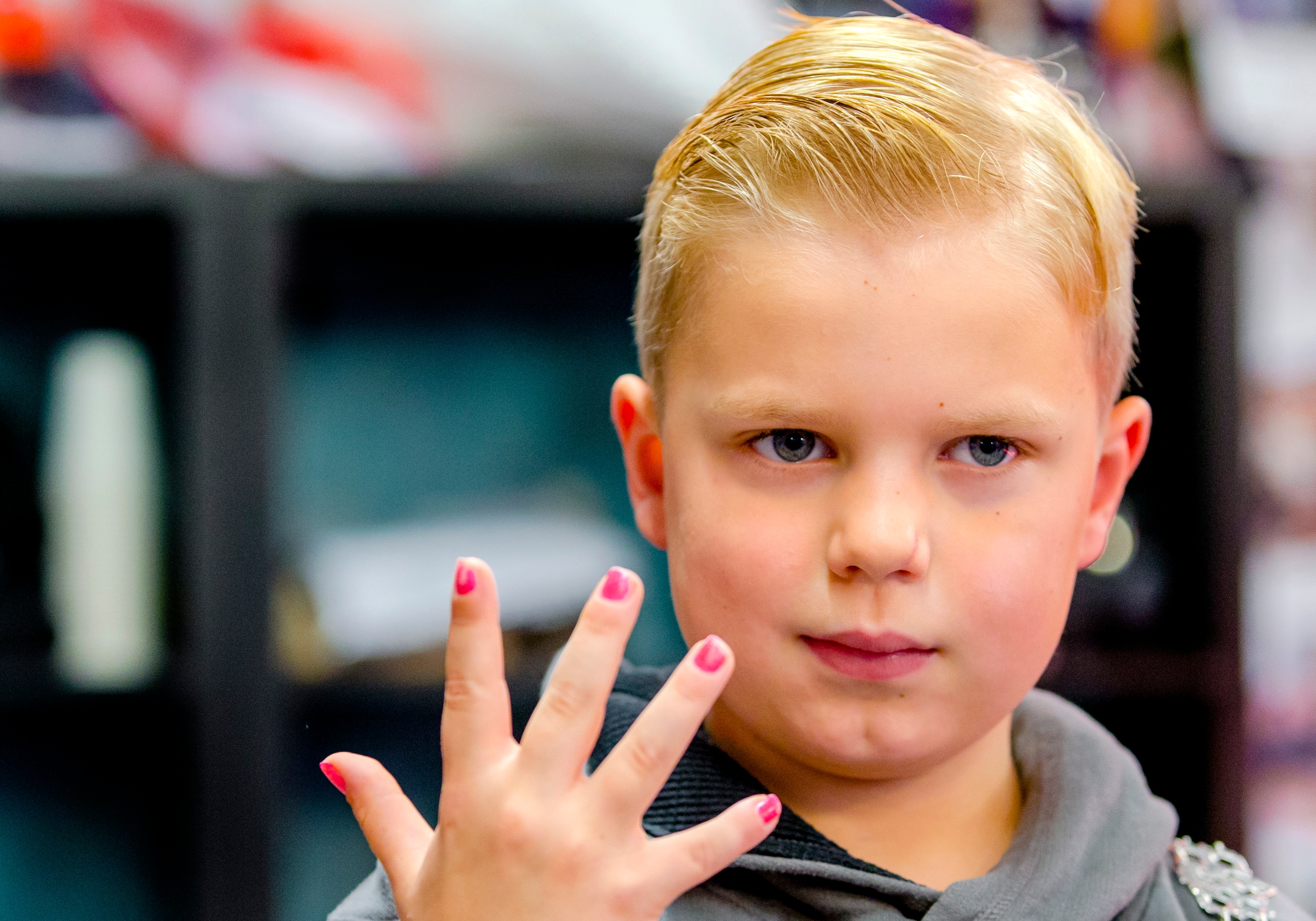 Tijn, die Nederland verbond met zijn nagellakactie, is overleden | Trouw