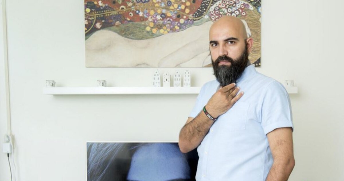 Derar (32) heeft nog een dun lijntje met zijn familie in Raqqa | Trouw