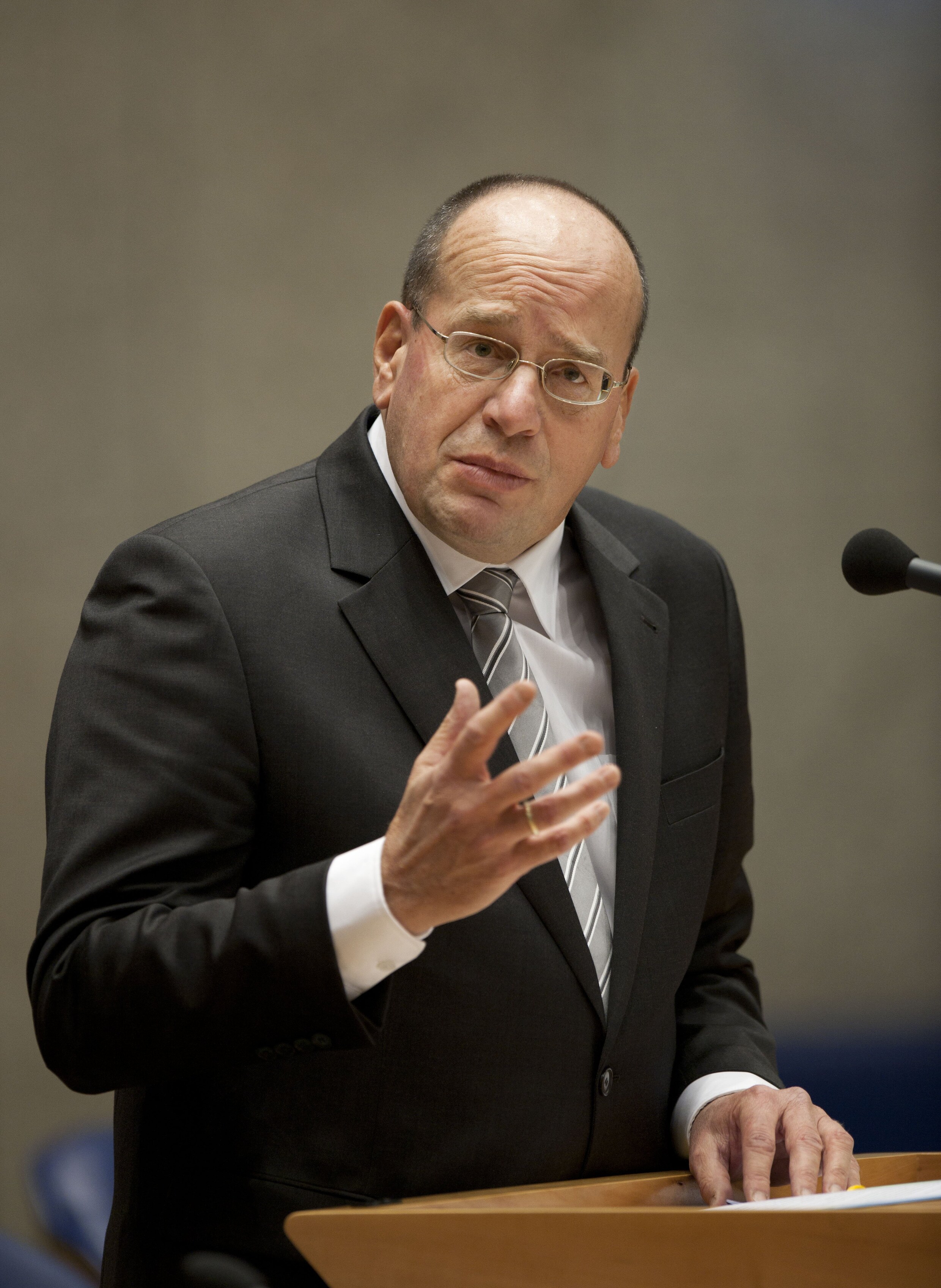 Kabinet zet minimumstraf door ondanks kritiek | Trouw