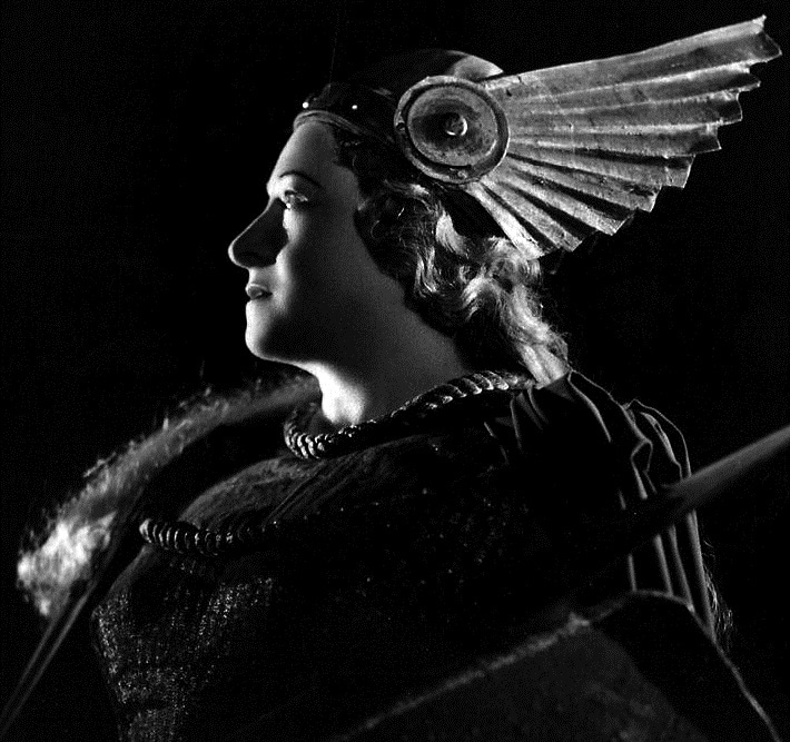 Wie is die fat lady eigenlijk? | Trouw