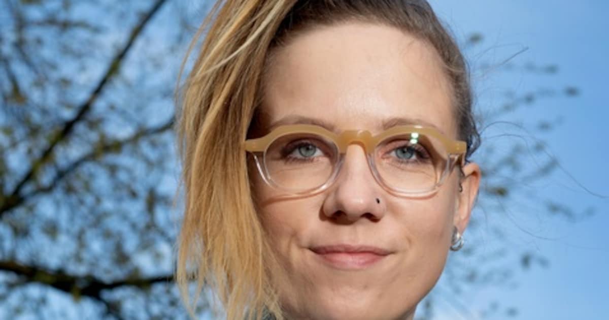 Waarom er volgens schrijfster Aafke Romeijn in iedereen een terroristje ...