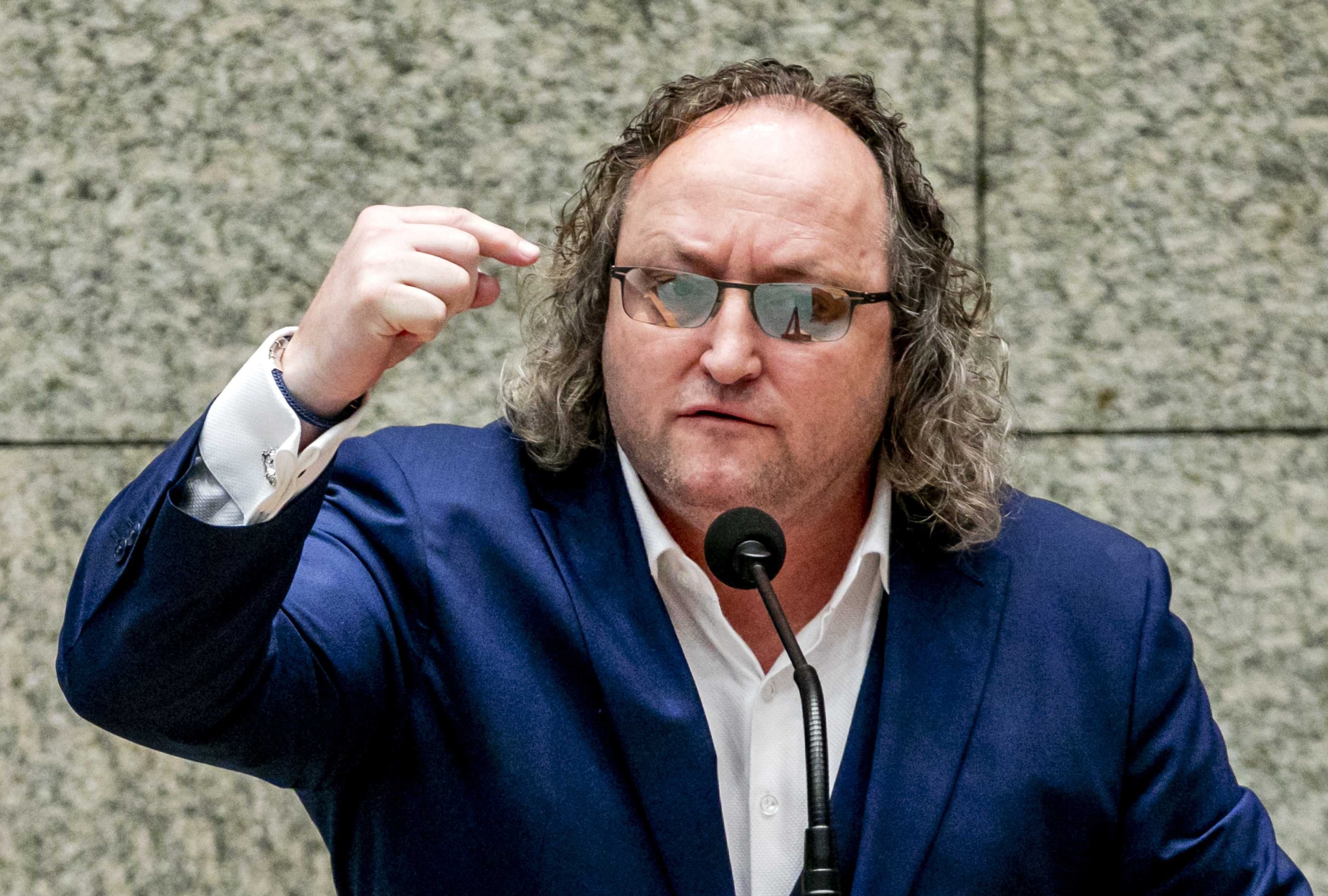 Aangifte van seksuele uitbuiting tegen PVV'er Graus geseponeerd | Trouw