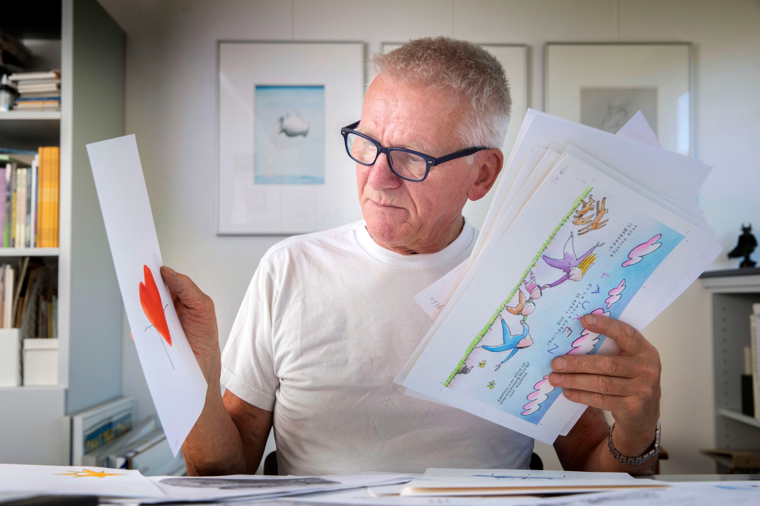 Len Munnik, al 45 jaar cartoonist voor Trouw, voert actie in ...