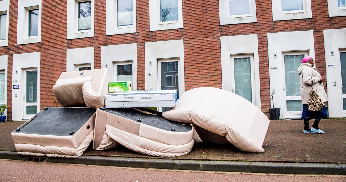 Laat de echte vervuiler betalen voor afval | Trouw