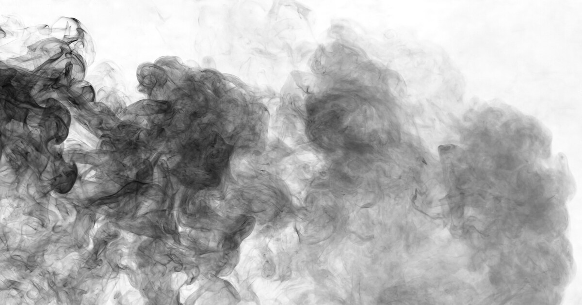 Om rokers niet tegen zich in het harnas te jagen verdwijnt de rook ...