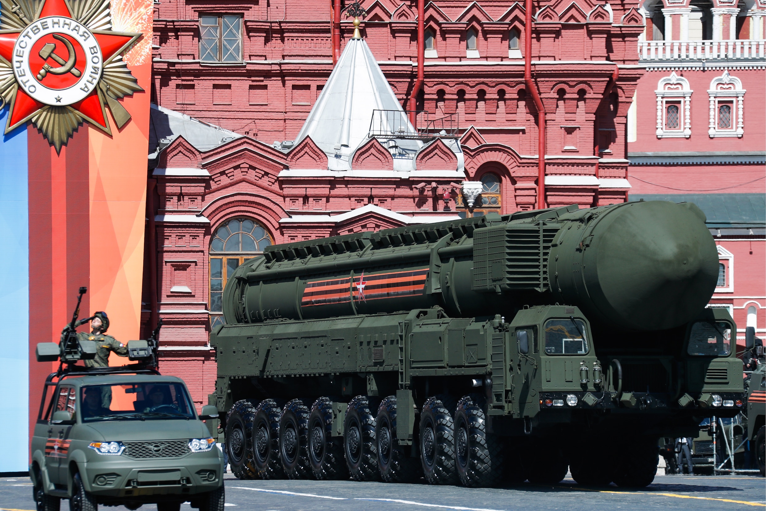 Nieuwe koude oorlog: ook de wapenwedloop is terug van weggeweest | Trouw