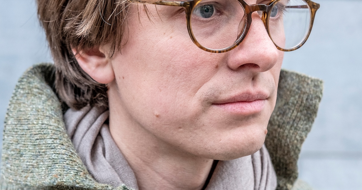 Onze liberale democratie ligt volgens Casper Thomas op apegapen, en dat ...