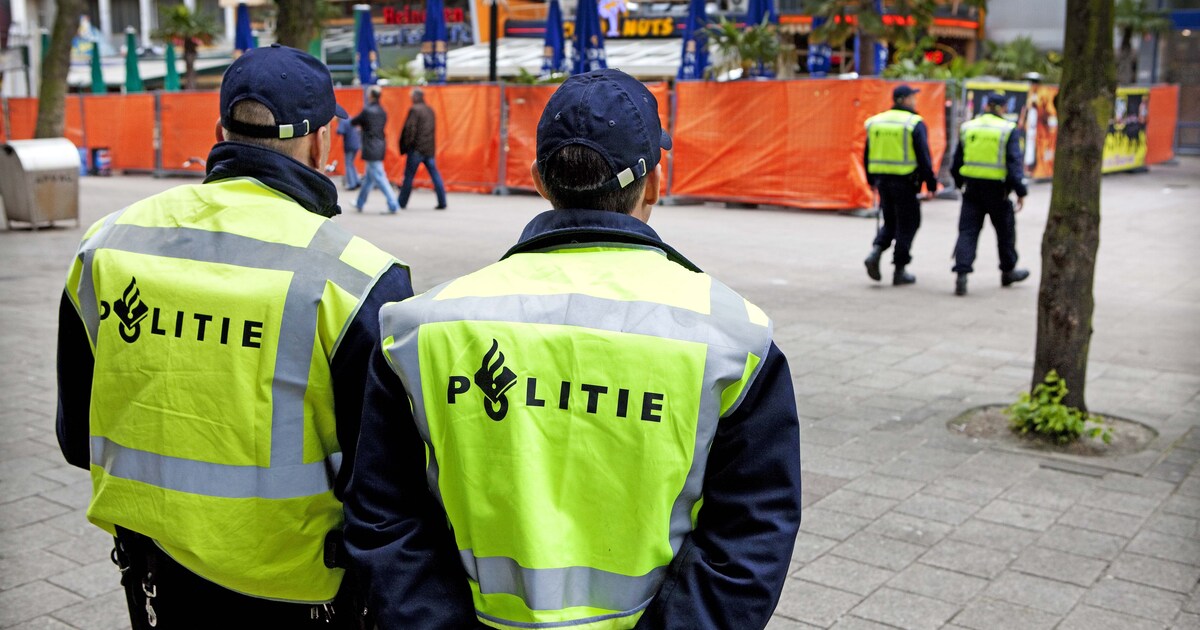 Problemen met portofoons politie duren tot ver na de Navo-top | Trouw