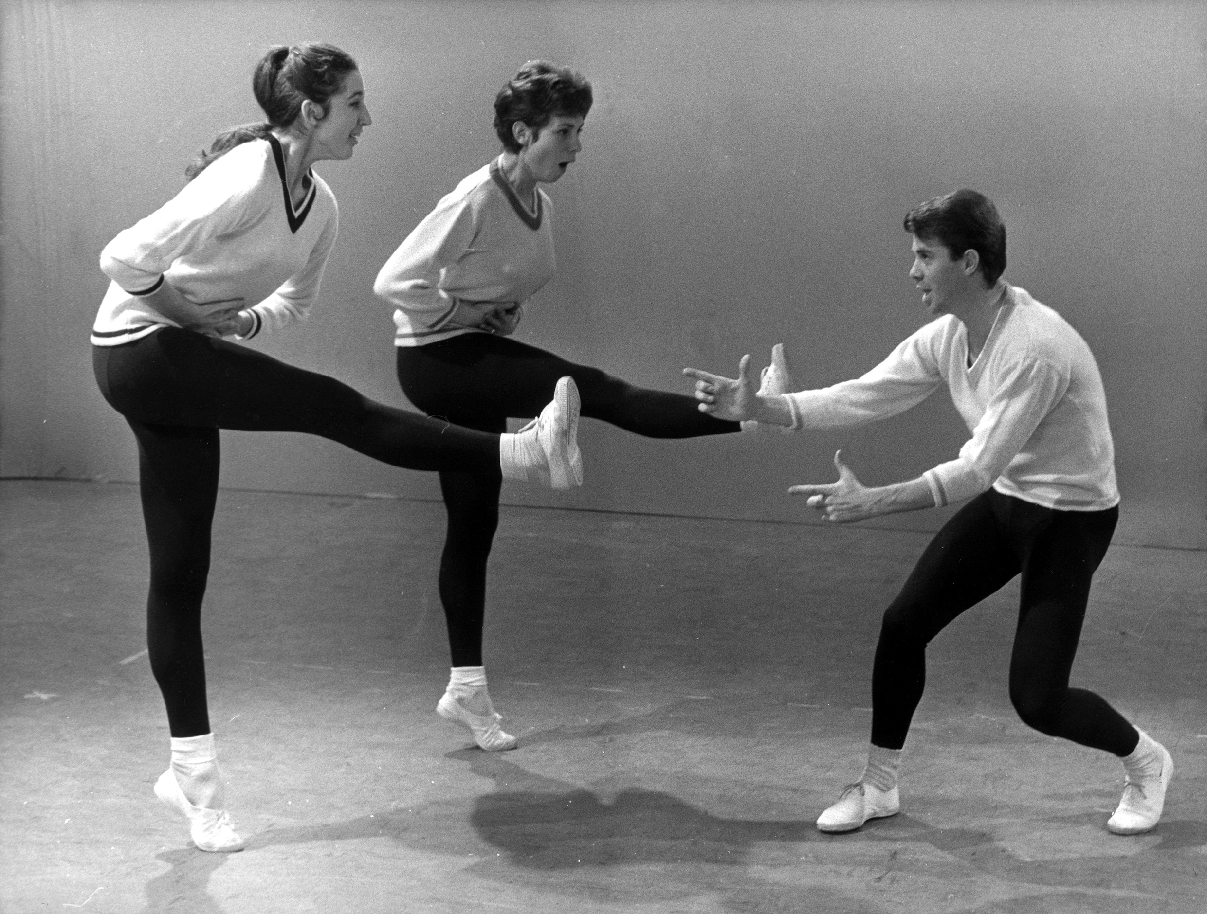 Choreograaf Hans van Manen (1932-2025) bracht joie de vivre in het ...