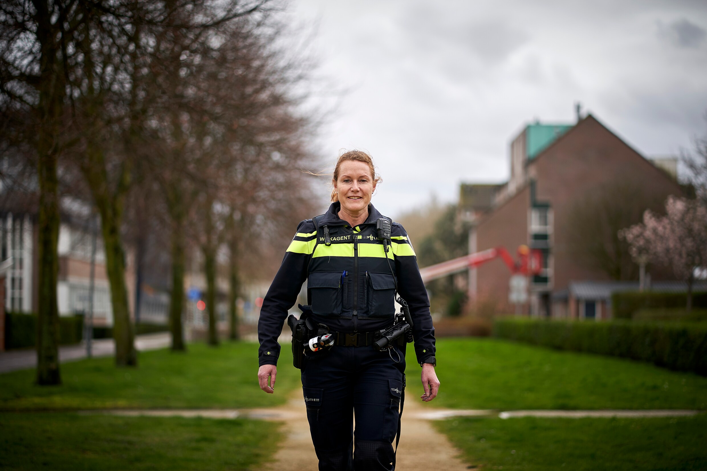 Een agente, buschauffeur en metselaar vertellen waarom ze staken ...