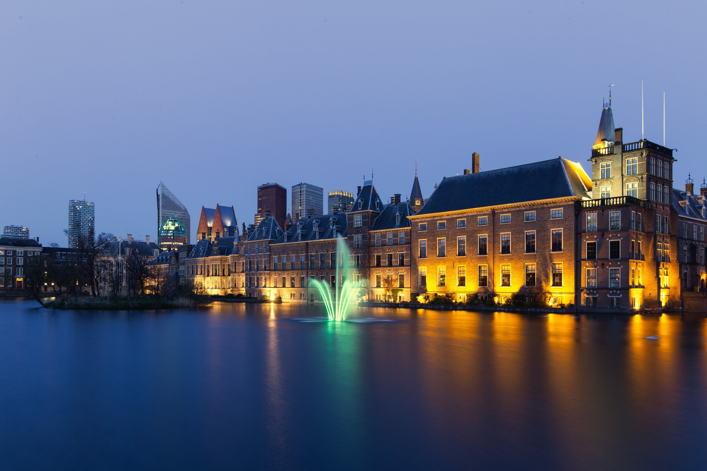 Terugkeer ‘oude’ architect moet onvrede over renovatie Binnenhof sussen ...