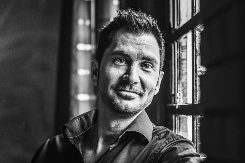 Wat veel mensen niet weten over Guido Weijers: hij houdt van filosofie ...