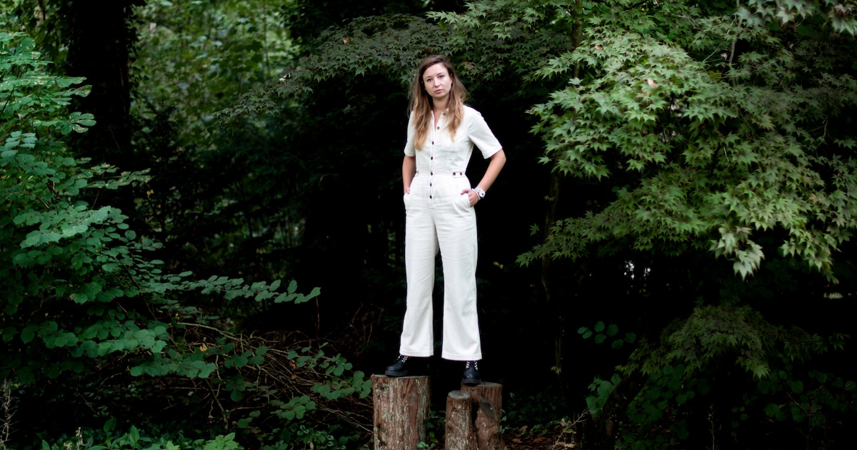 Cabaretier Anne Neuteboom: Het leven is vooral een gedoetje | Trouw