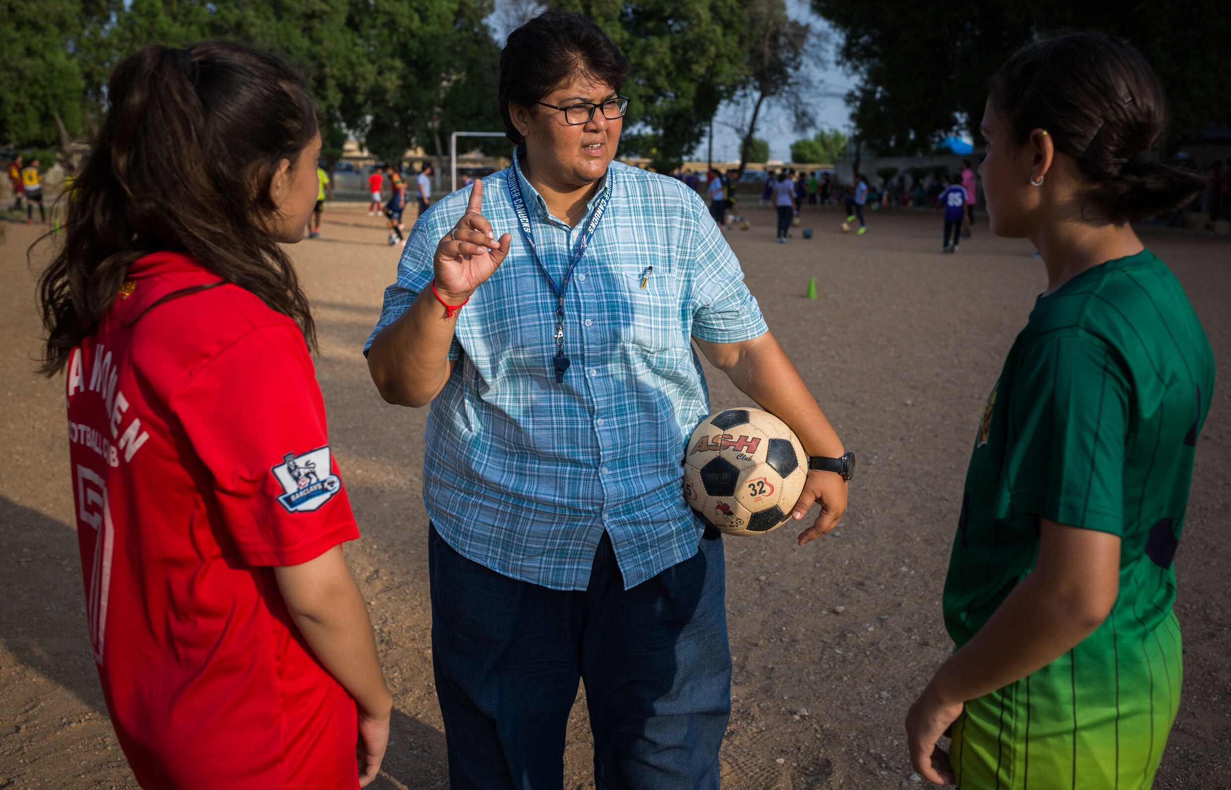 Vrouwenvoetballers strijden in Pakistan tegen ongelijkheid: ‘De droom ...