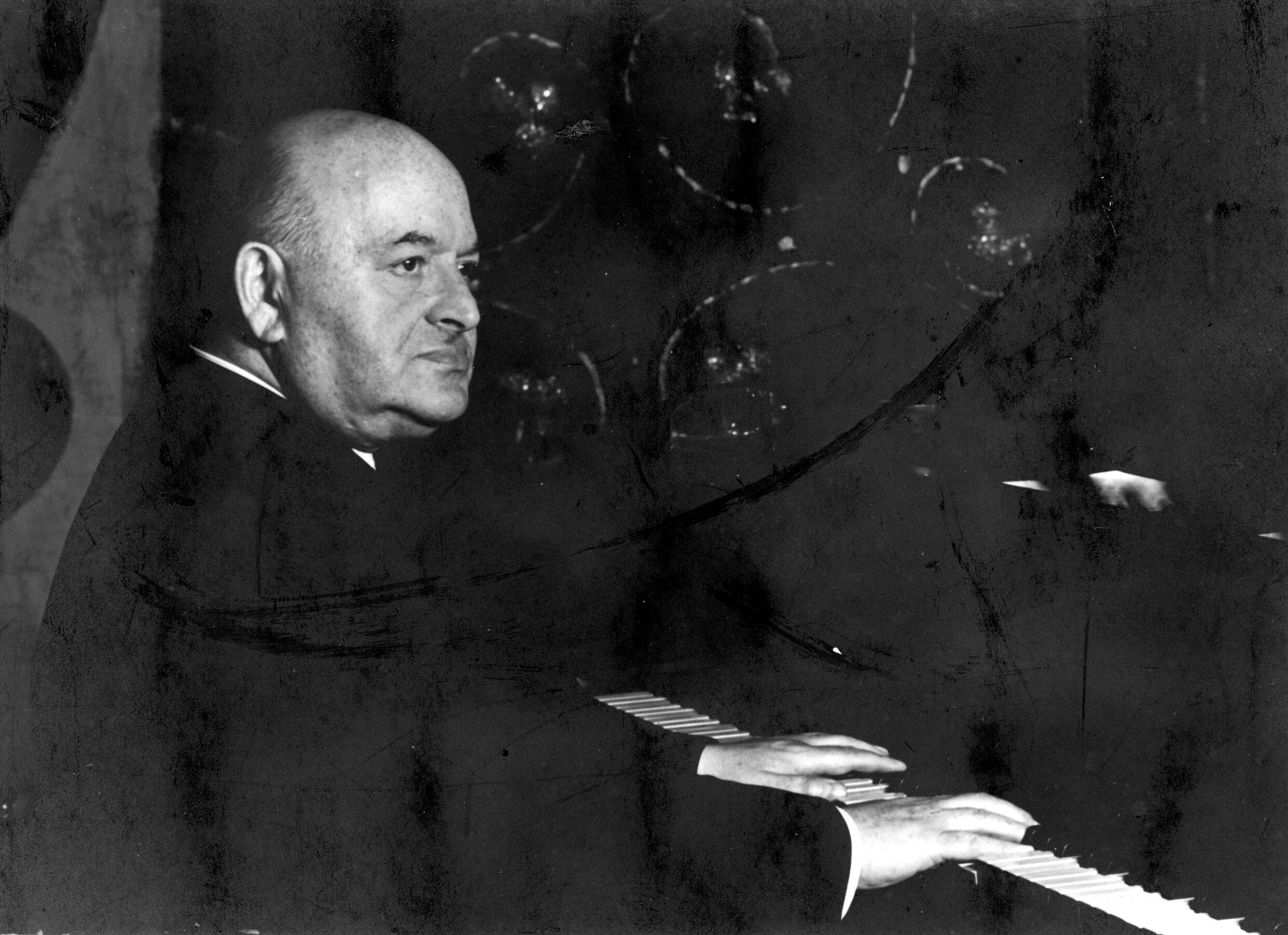 Wie waren de buren van Anne Frank? Historica Rian Verhoeven zocht het ...