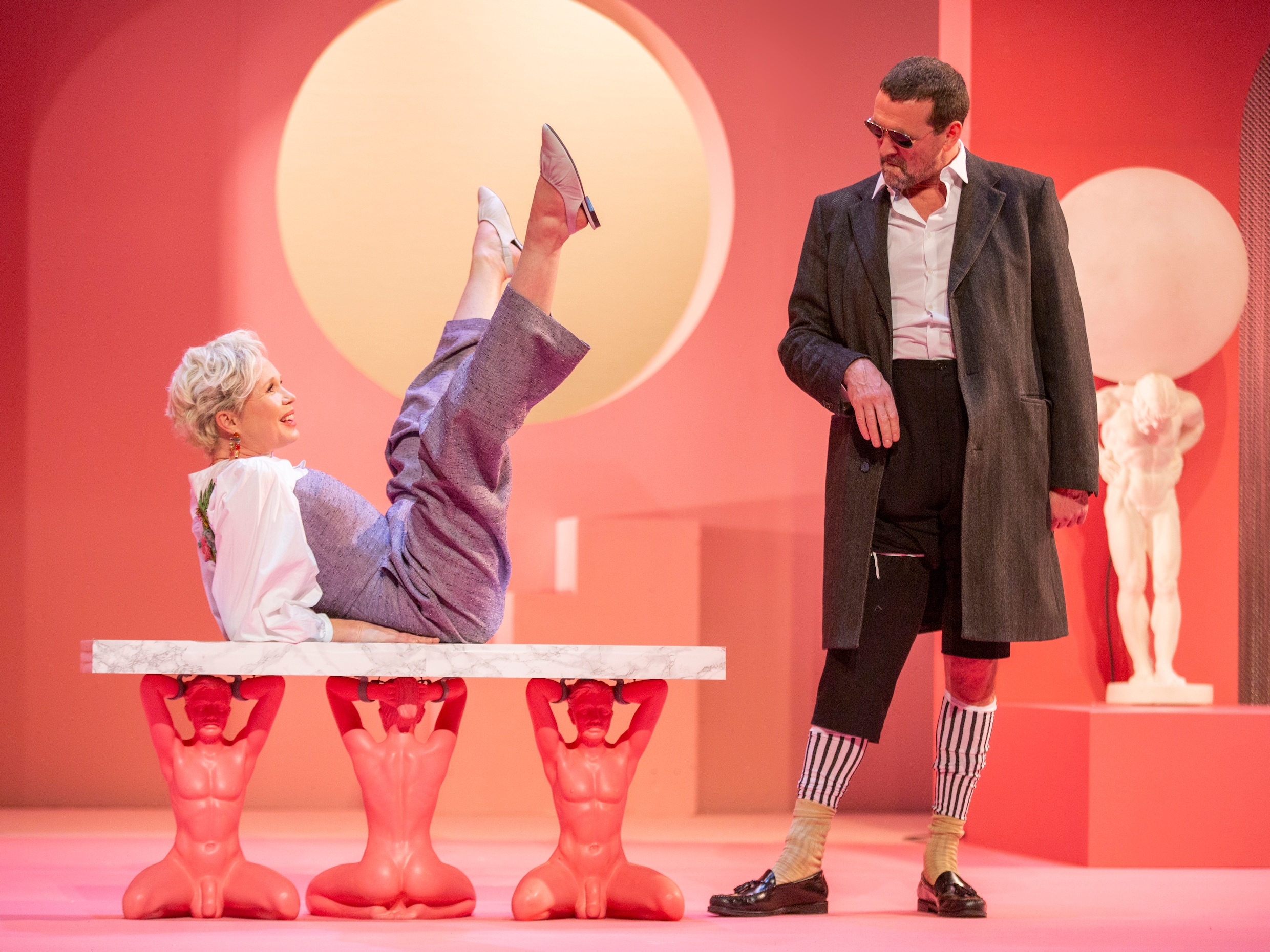 Fraaie volzinnen naast brute minachting | Trouw