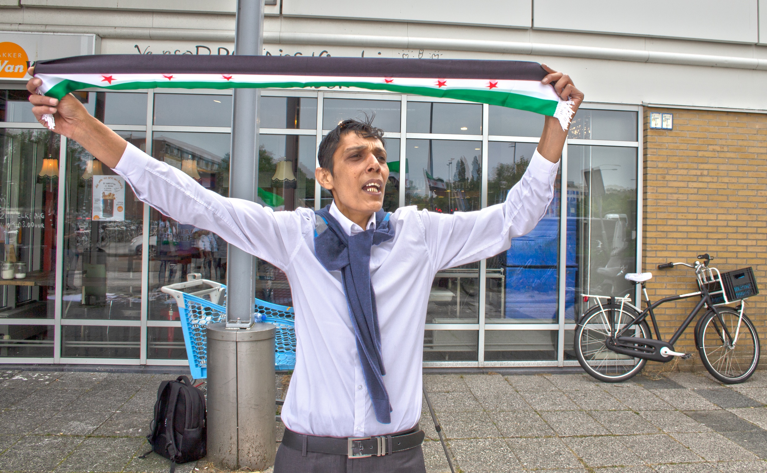 Vermoorde Syrische activist Mazen al-Hamada (47) droeg zijn littekens ...