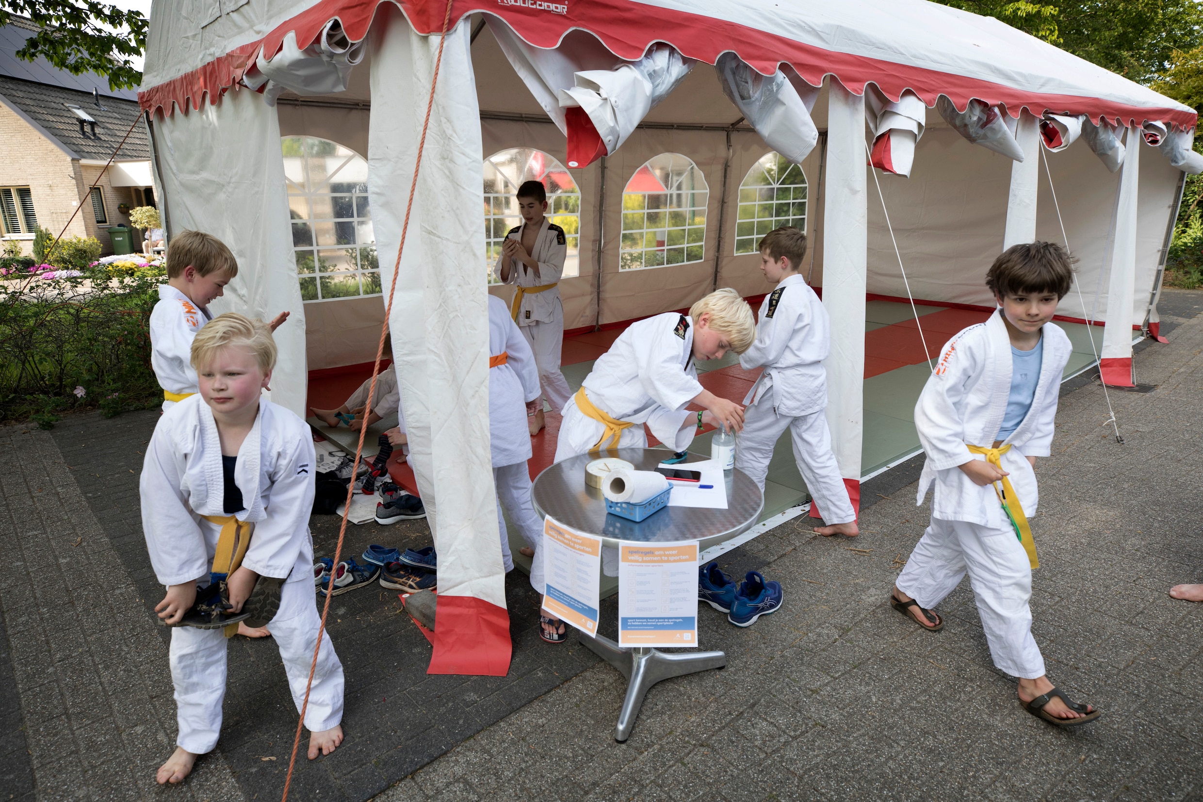 Bij sportscholen slaat de paniek toe. ‘Het worden heel zware tijden ...