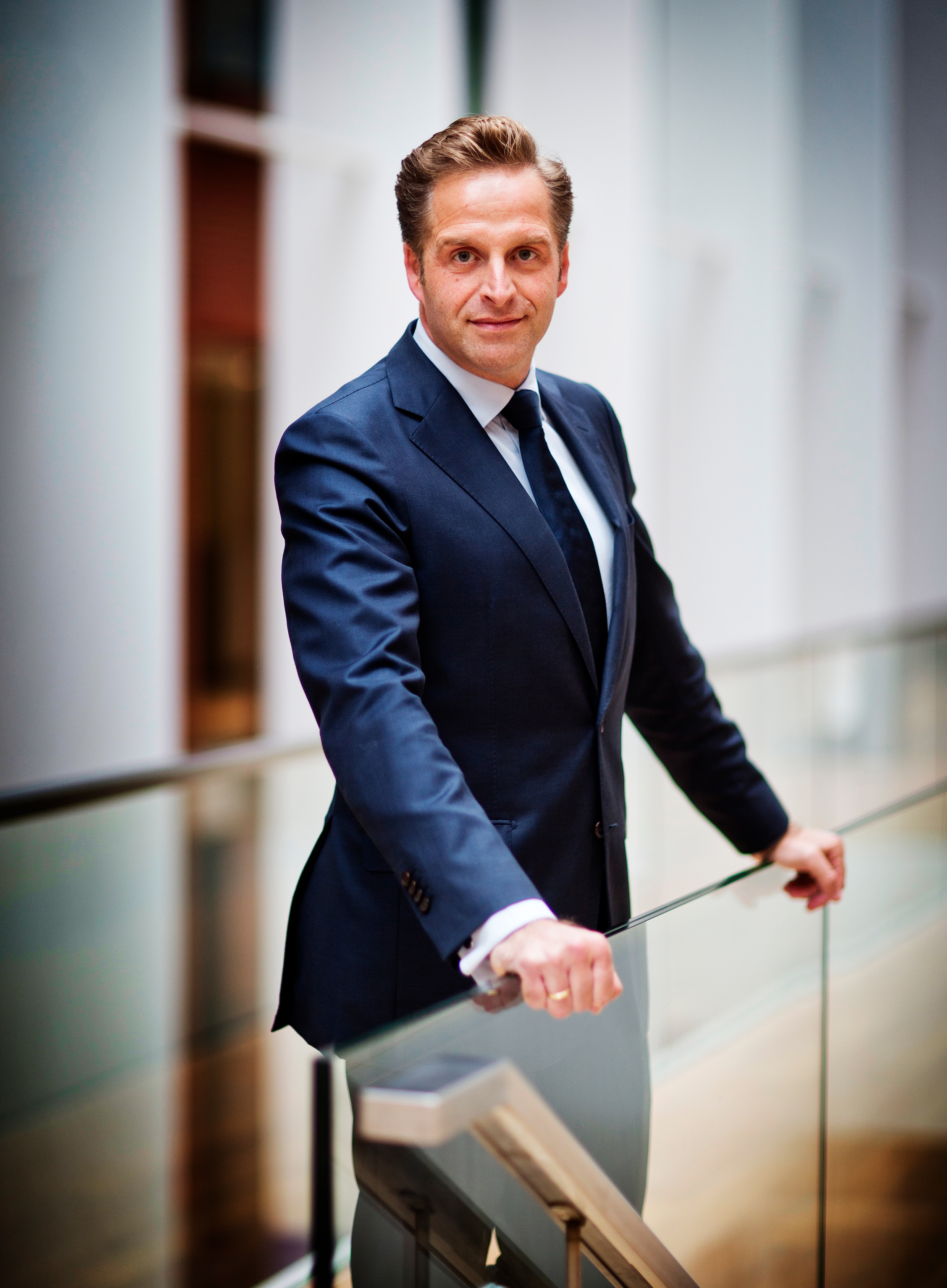 Hugo de Jonge, man van het midden, is nu de favoriet binnen het CDA | Trouw