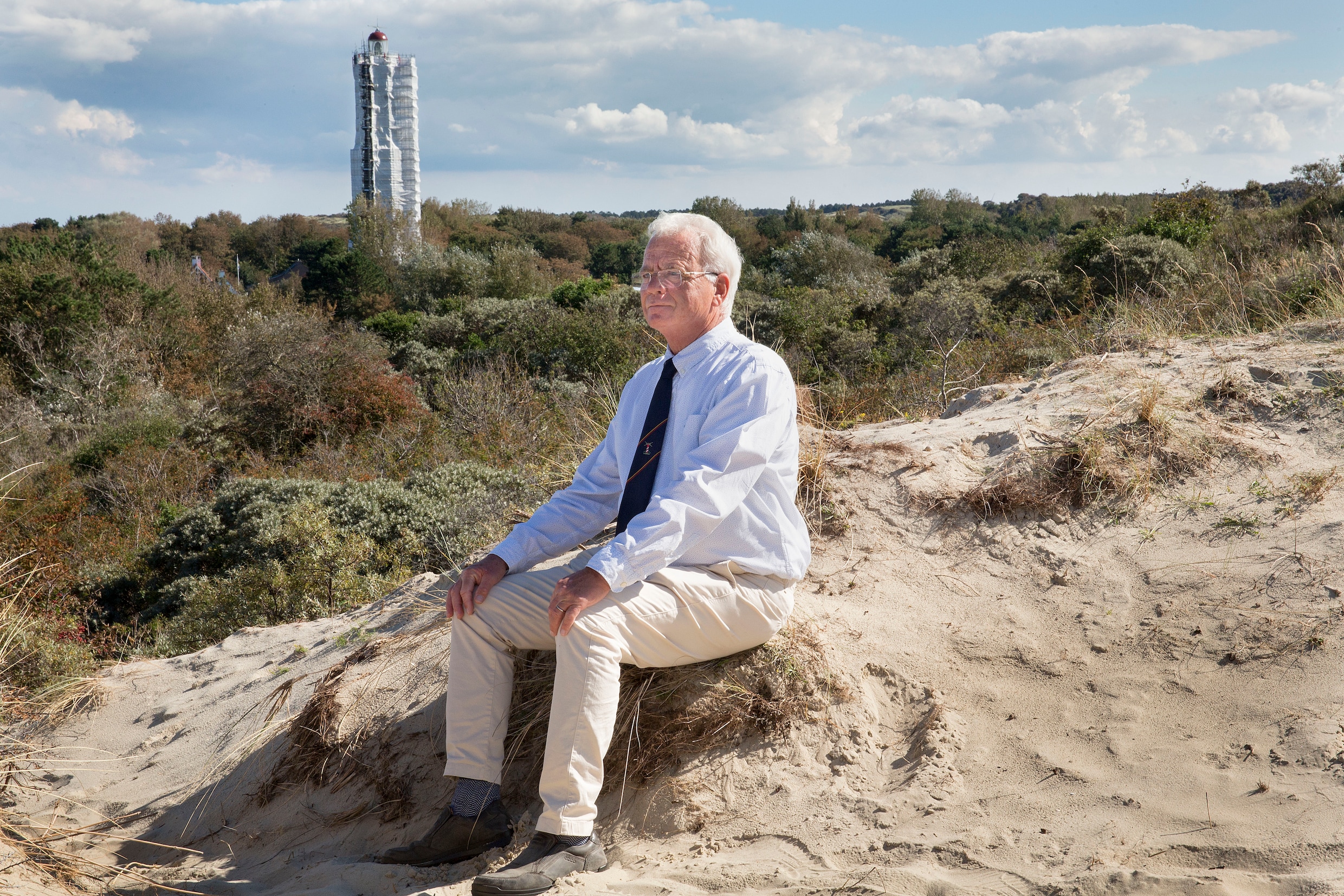 Burgh-Haamstede gruwt van roestbruine vuurtoren | Trouw