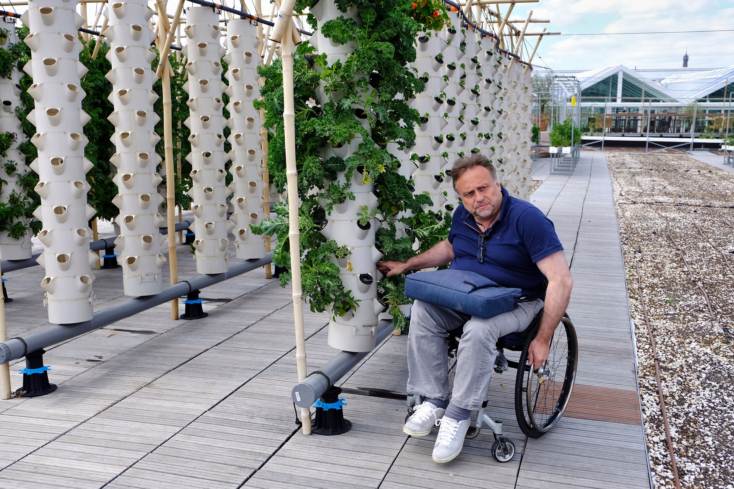 Boven op het beurscomplex in Parijs verschijnt de grootste dakboerderij ...