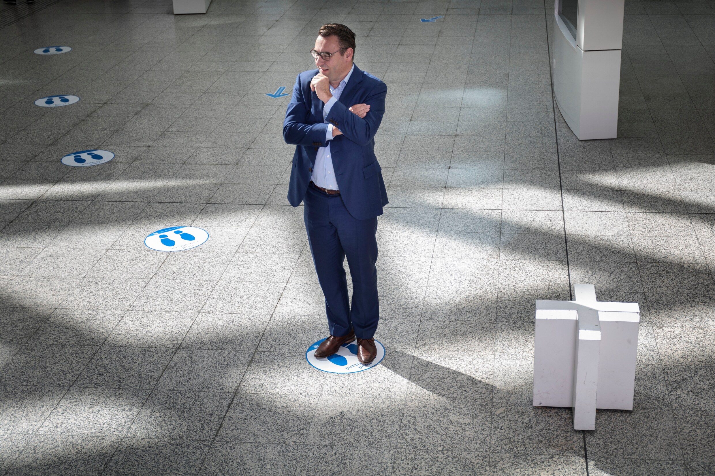 Was Richard de Mos kwaadwillend of naïef? Drie jaar na de politie-inval ...