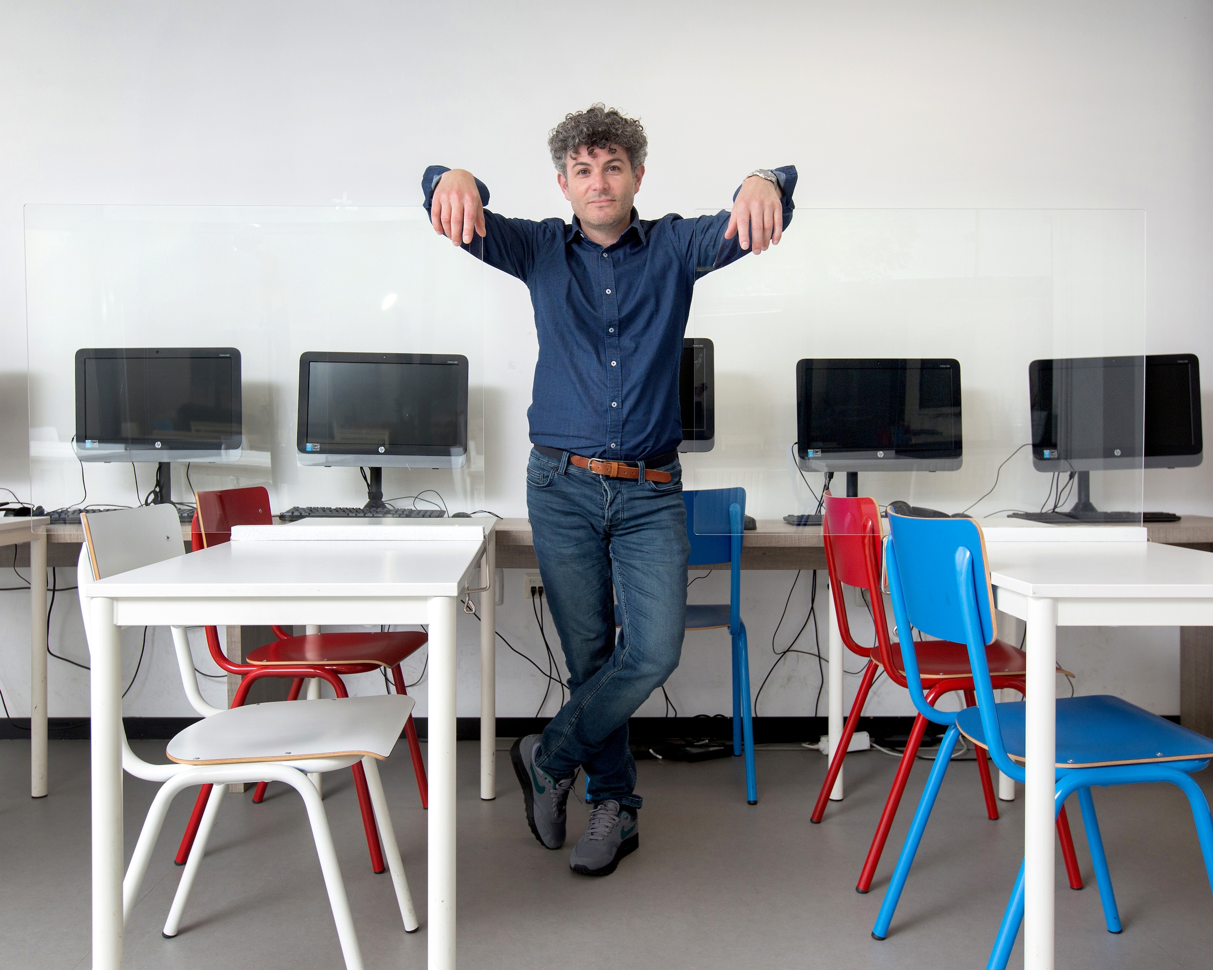 Schrijver Said El Haji over zijn taalles aan nieuwkomers: ‘Ik wilde ...