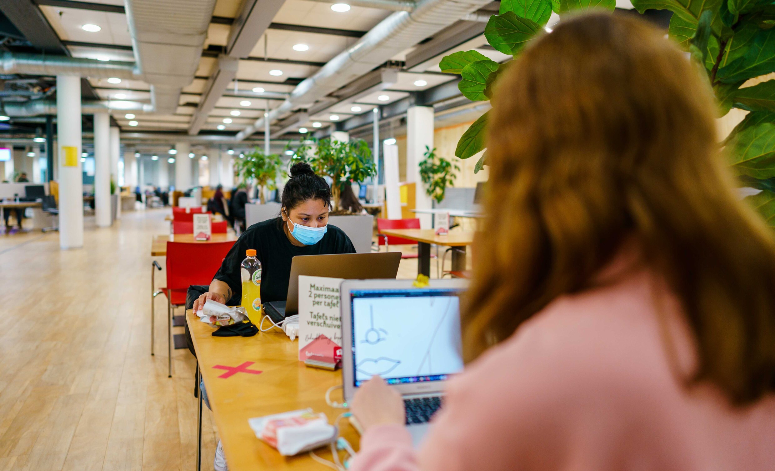 De regels voor de jeugd worden iets soepeler, hebben jongeren daar iets ...