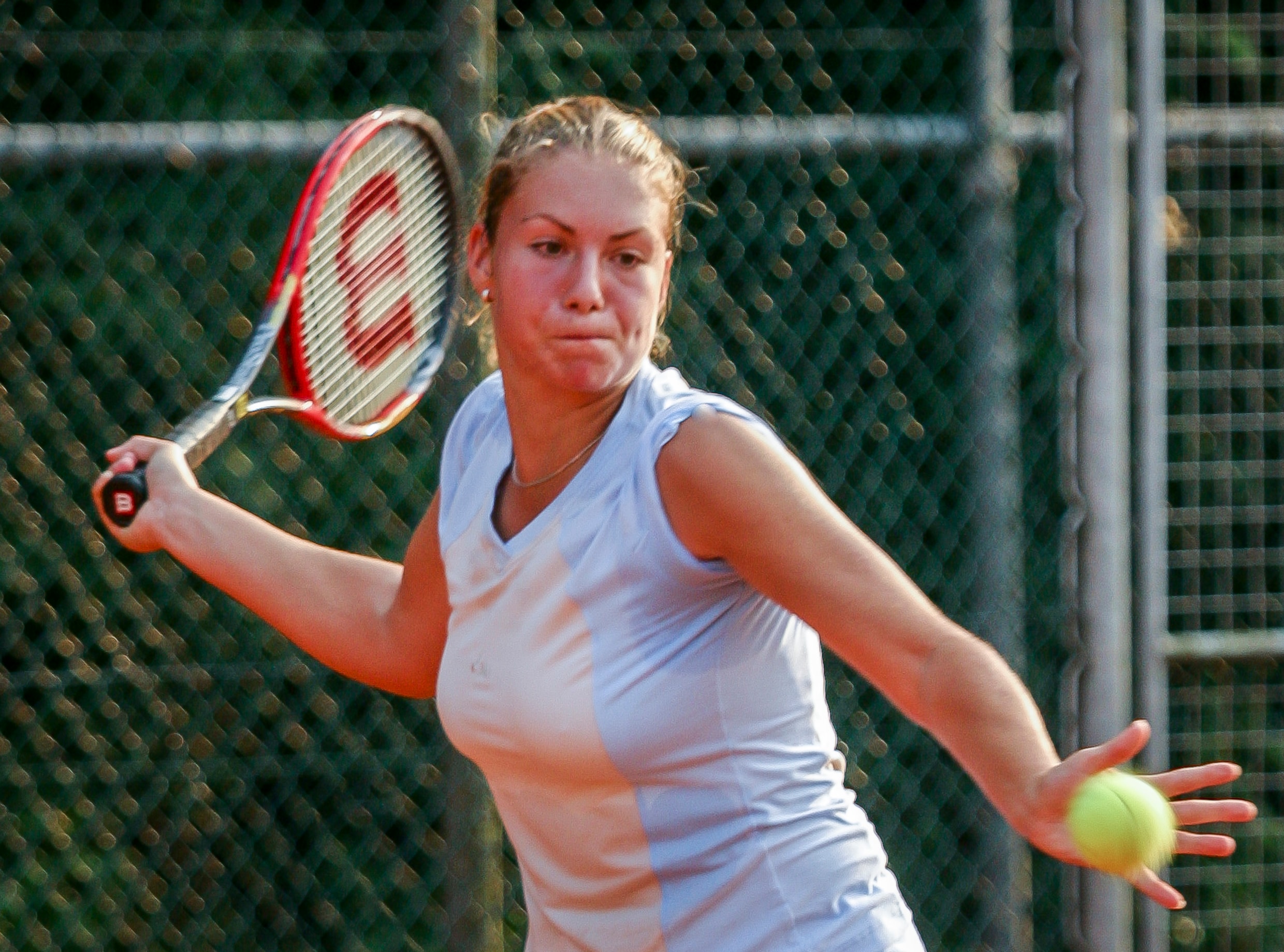 Twee tennistalenten over hun topsportjeugd: ‘Ik viel regelmatig flauw ...