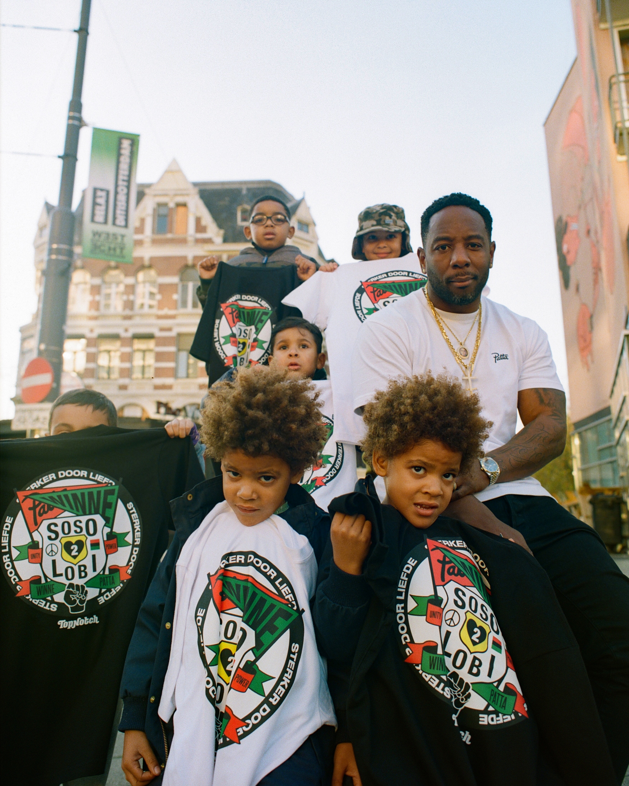 Rapper Winne: Mensen kunnen dit jaar wel een warm dekentje gebruiken ...