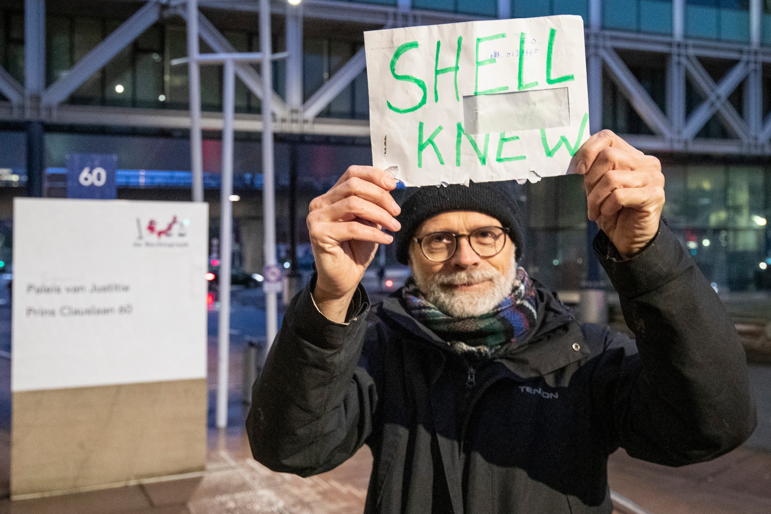 Wat is de ware aard van Shell? Het oordeel is aan de rechter | Trouw