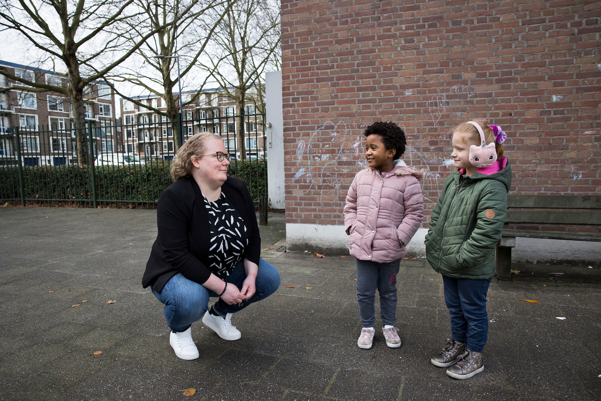 Het Rotterdamse Oud-Mathenesse was ooit chic, nu een wijk waaruit je ...