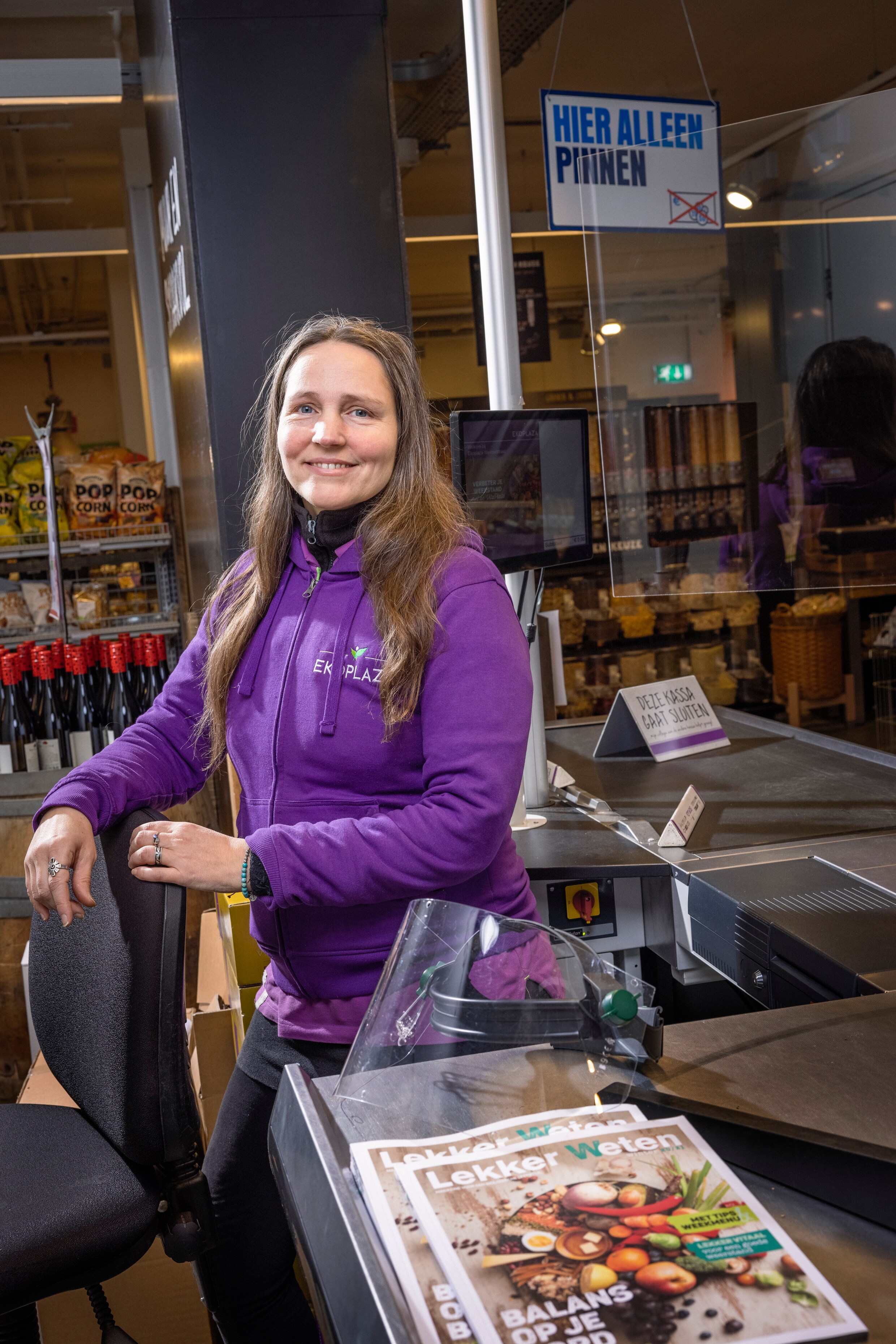 Een ode aan de caissière, een uitstervend beroep. ‘Sommigen komen ...