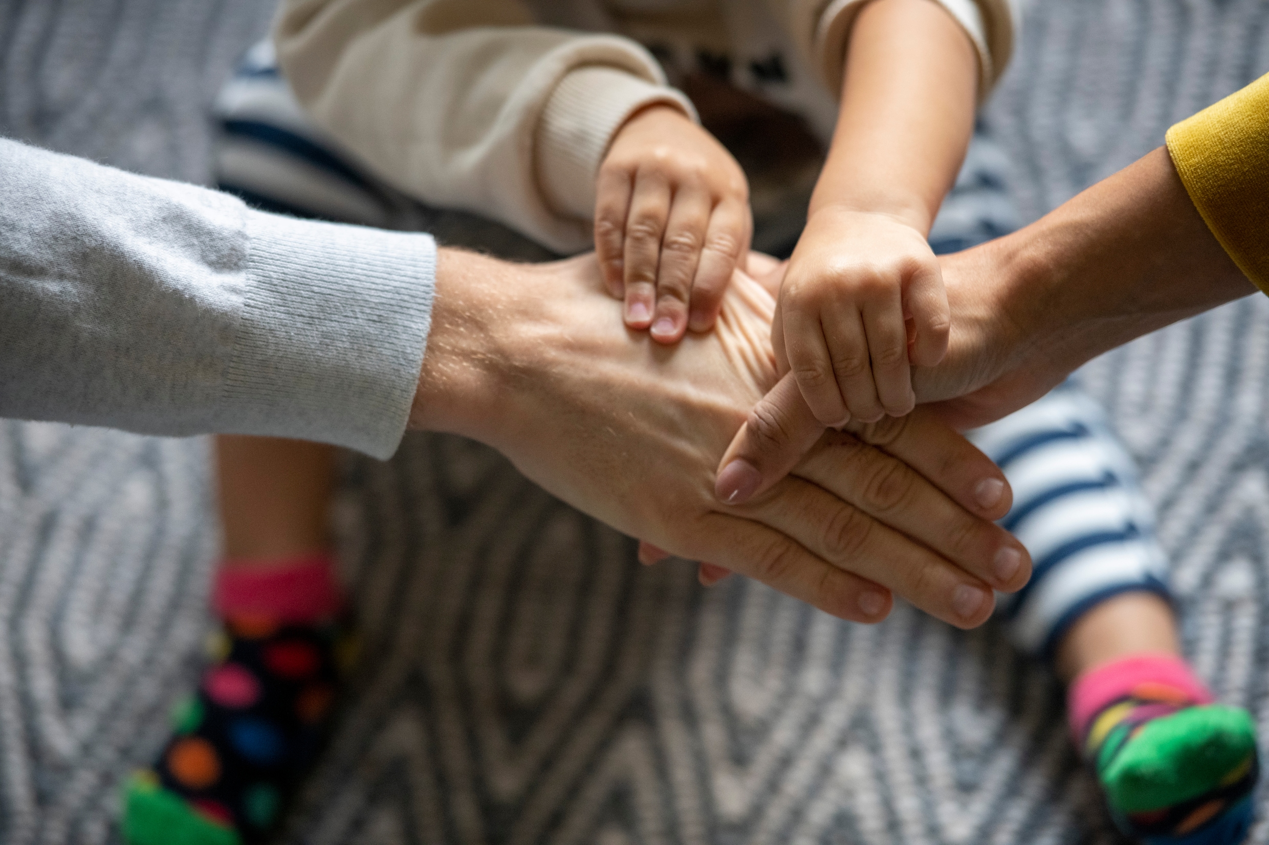 Ouders krijgen vanaf volgend jaar negen weken betaald ouderschapsverlof ...