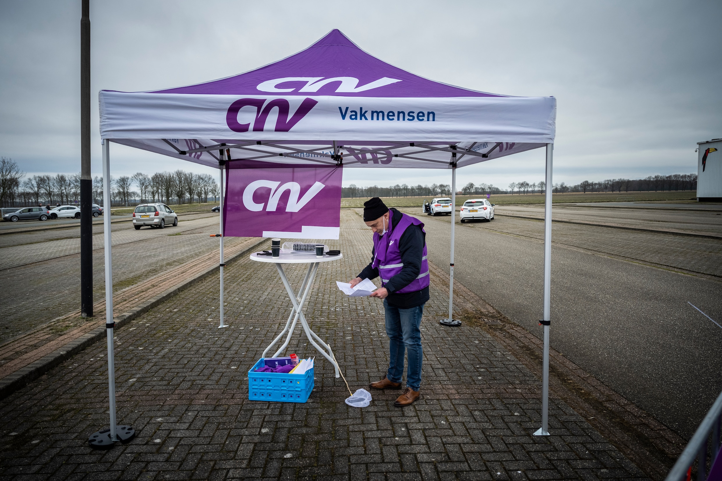 Vakbonden roepen op tot landelijke staking vrachtwagenchauffeurs | Trouw