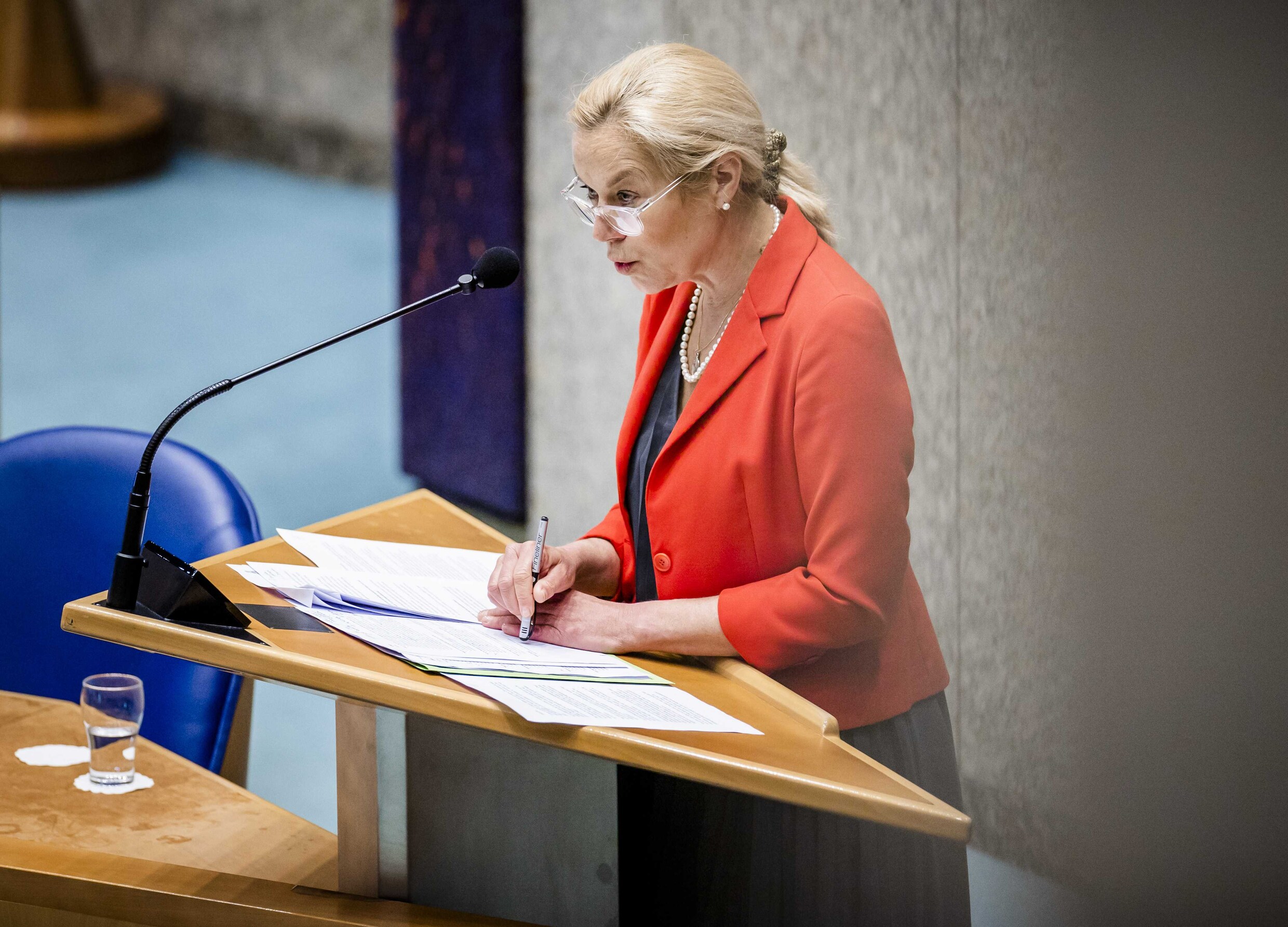 Kamer stemt in met Mariëtte Hamer als nieuwe informateur | Trouw