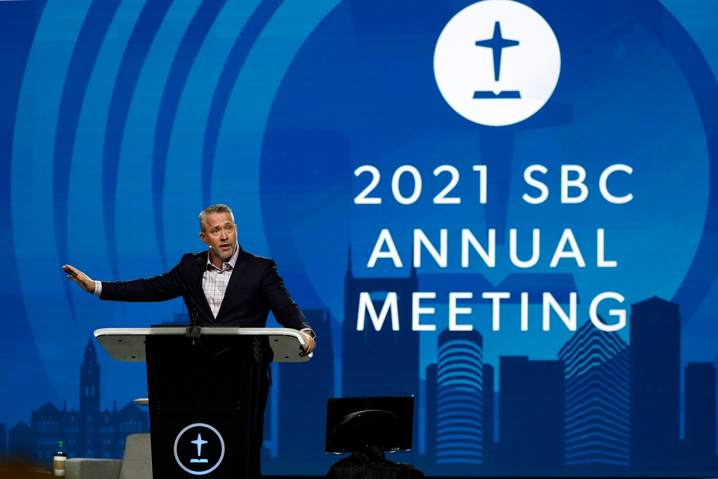 ‘Waarom bestaan we eigenlijk?’ Niet eerder was de grootste protestantse ...