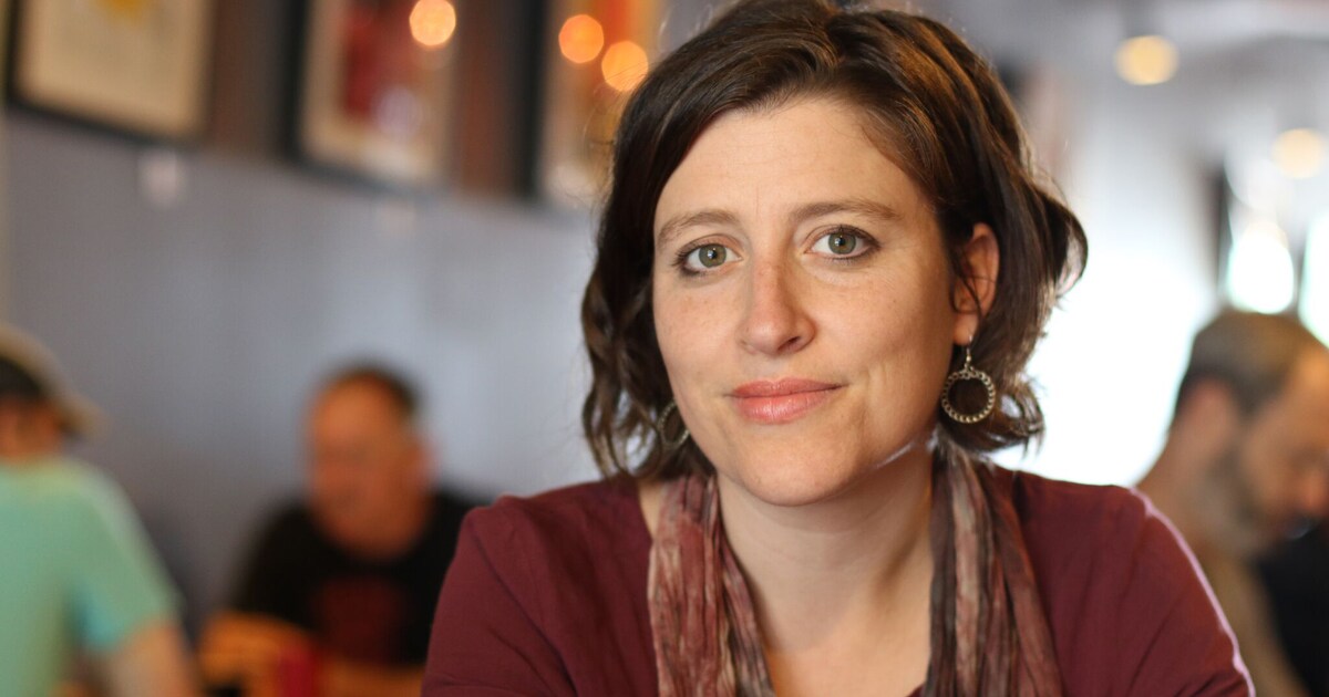 Priester Tish Warren kon een jaar niet meer bidden: ‘Ik wilde ondanks ...