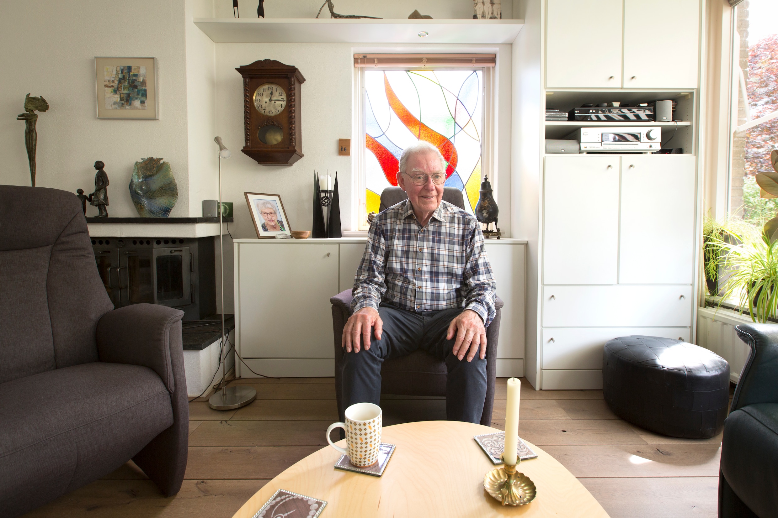 Toen zijn relatie uitging, werd Jan Fokkens (84) een ander mens. ‘Ik ...