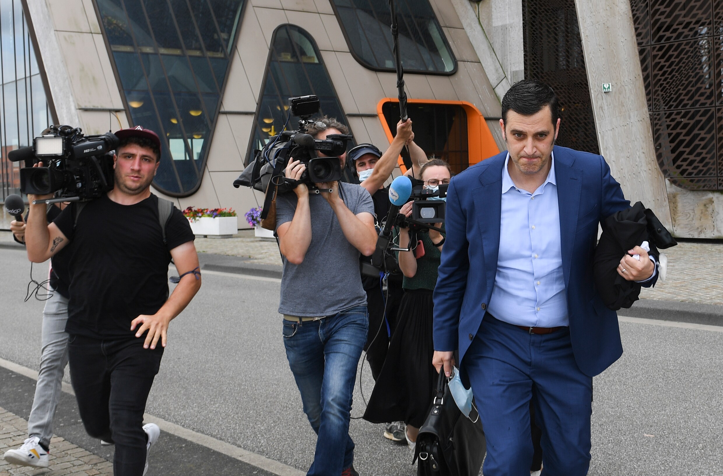 Achttien Belgische studenten om ontgroeningsdrama voor de rechter | Trouw