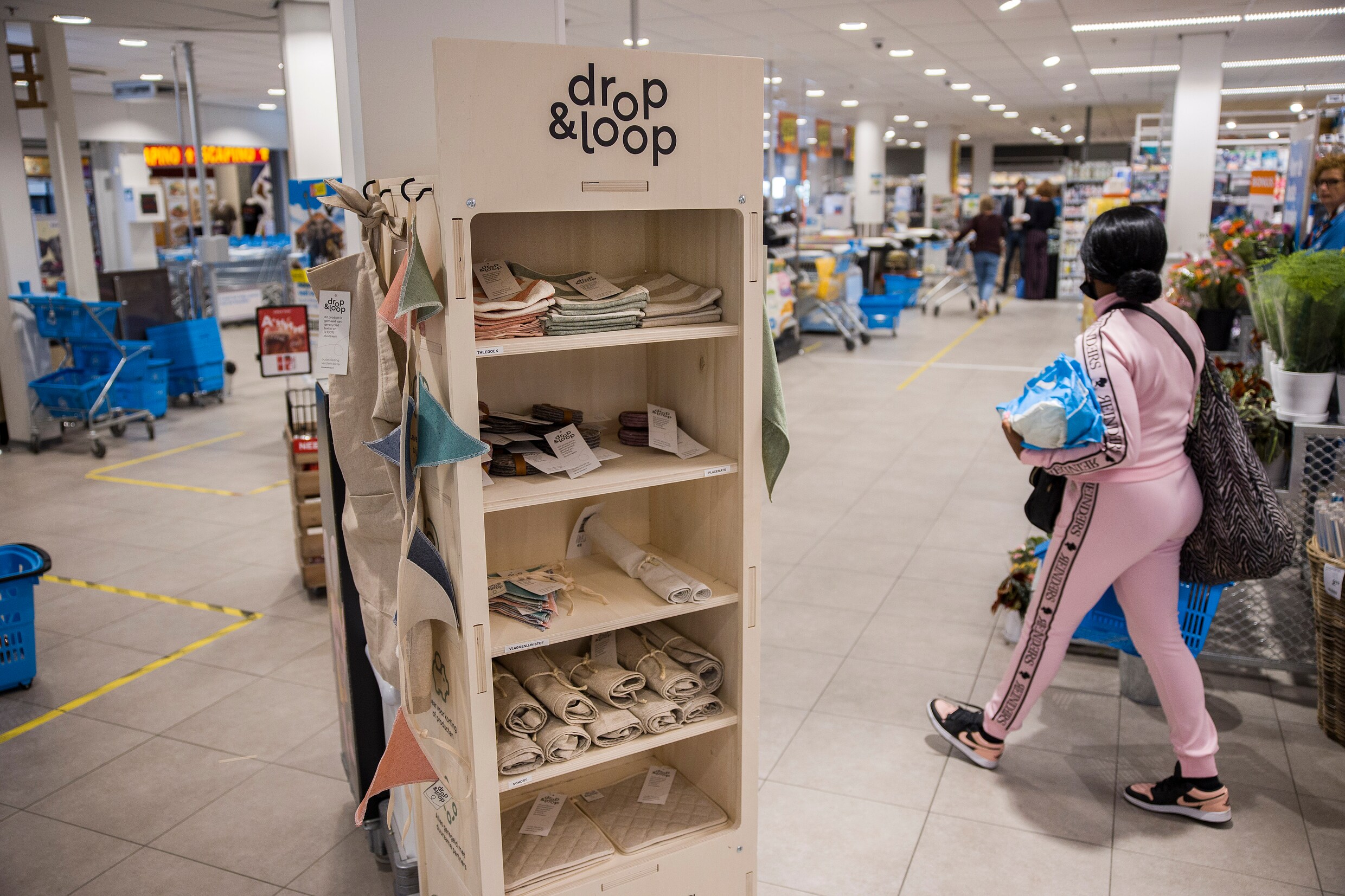 Deze Nederlandse start-up zorgt dat afgedankte kleding wél wordt ...