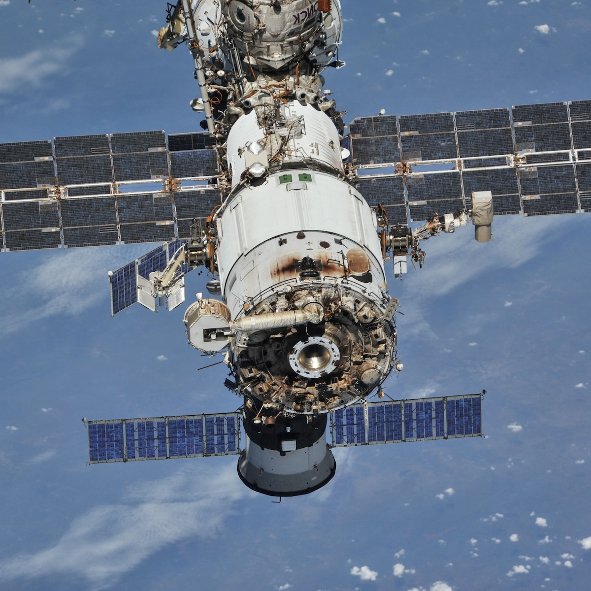 Ruimtestation Astronauten Keren Terug Van Ruimtestation ISS Naar Aarde
