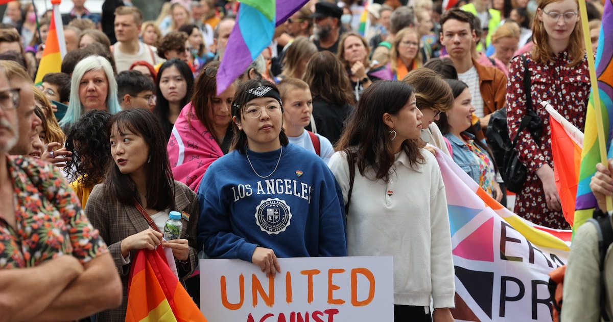 Tweede Kamer voert druk Hongarije op vanwege prideverbod | Trouw