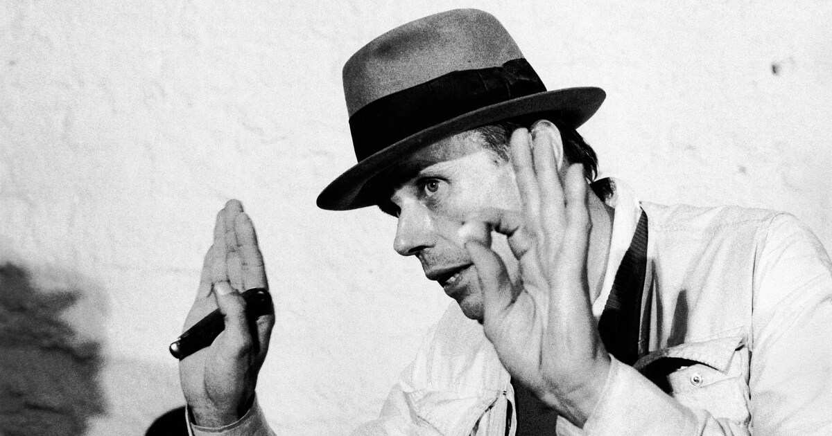 Hoe Joseph Beuys Hét Symbool Van Oorlogsgeest De Bunker Voorgoed In