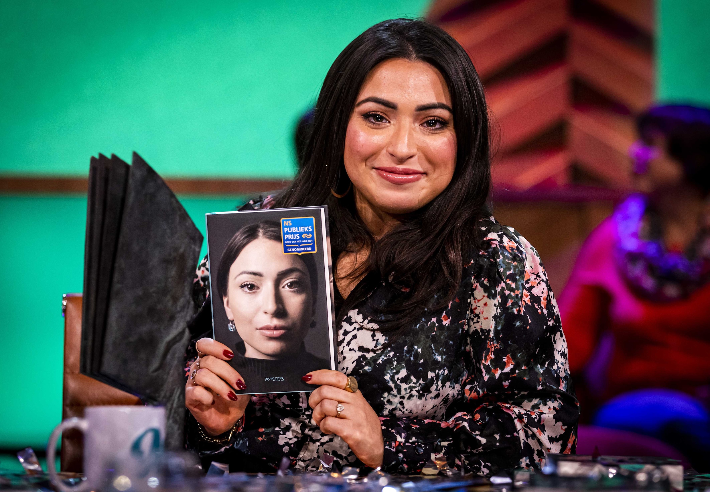 Amsterdam, sta pal voor Lale Gül en haar boek | Trouw