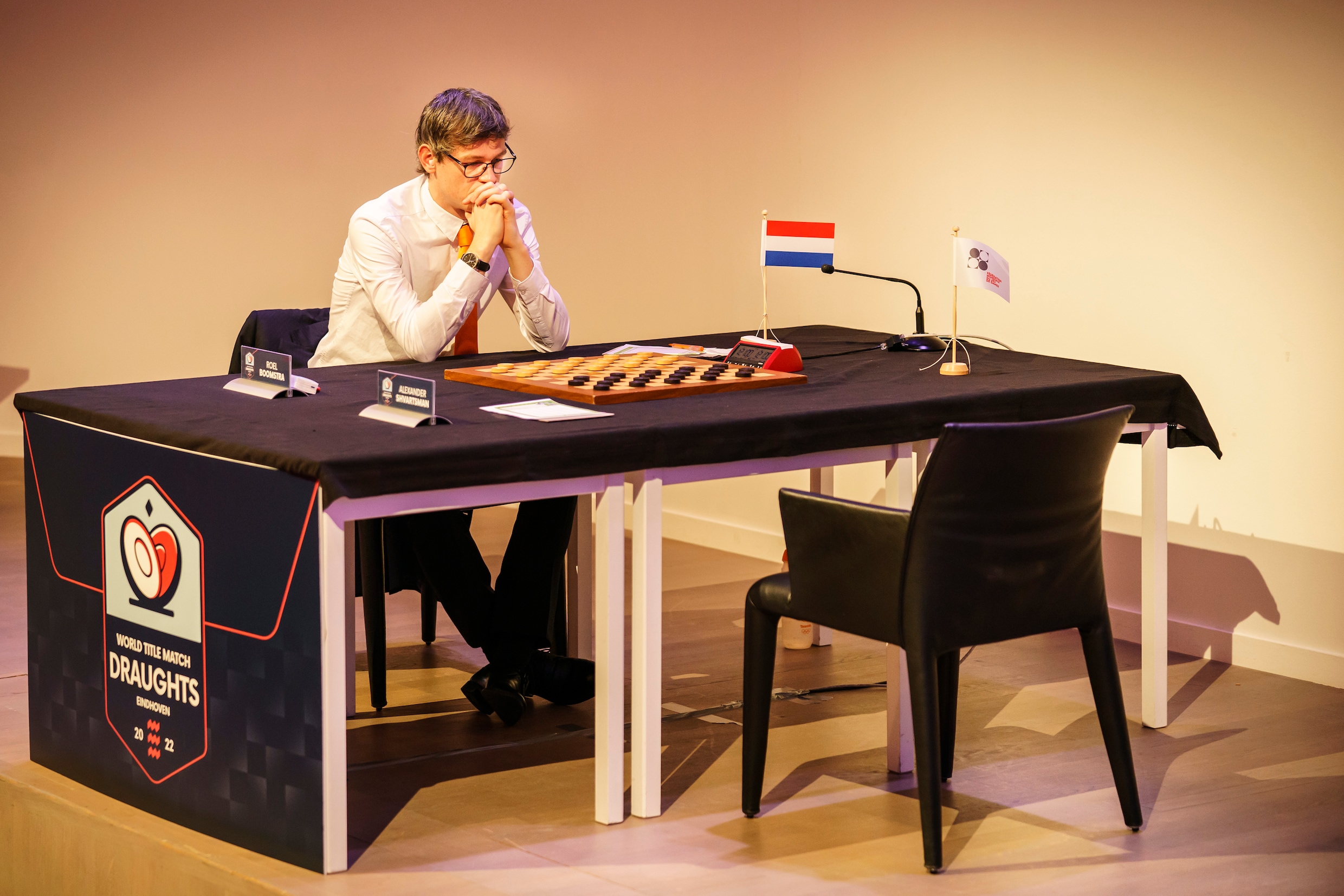 Roel Boomstra, de beste dammer ter wereld, stopt ermee, mede omdat er ...