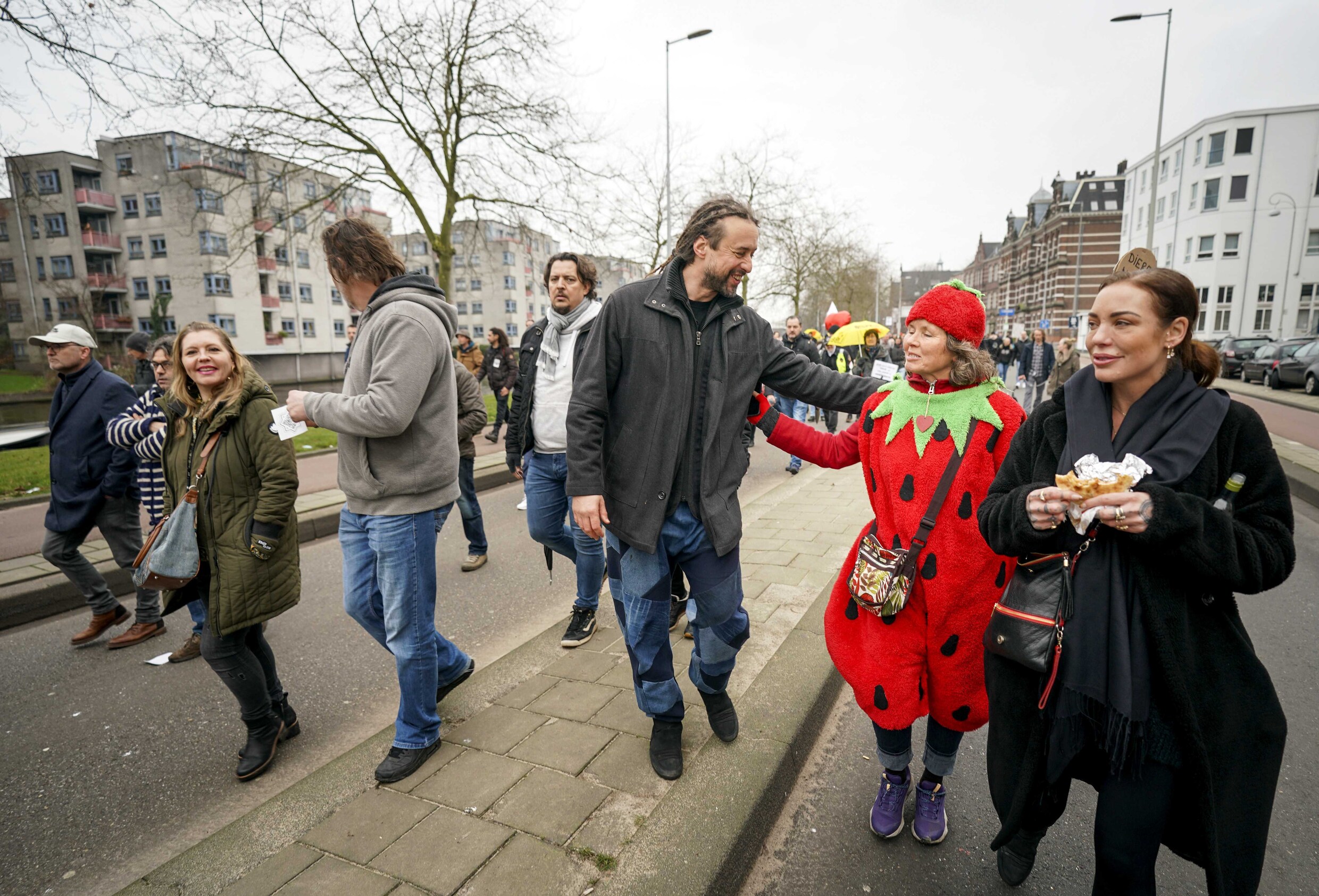 OM start onderzoek naar collectieve aangifte tegen Willem Engel | Trouw