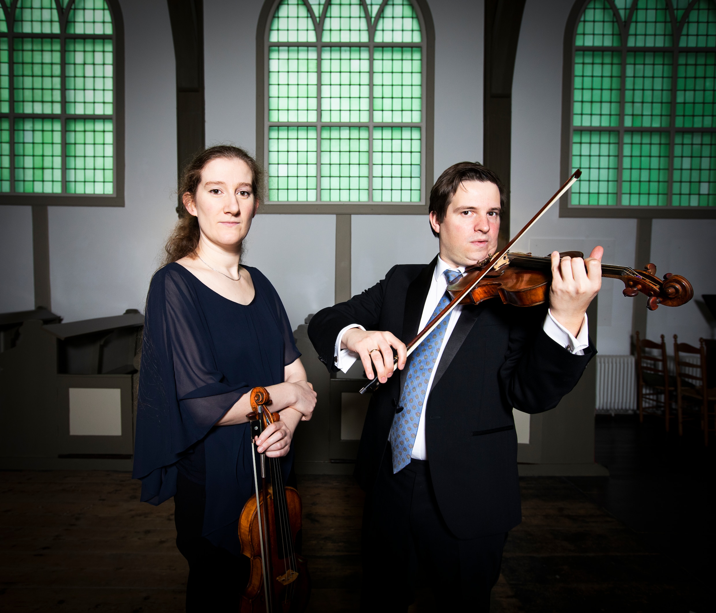 Maria Milstein raakt haar viool amper aan, echtgenoot Mathieu van ...