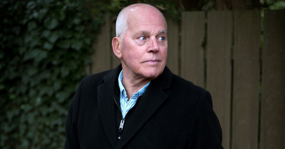 Oud-hoofdredacteur Het Parool, Sytze van der Zee (85), overleden | Trouw