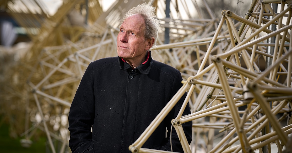 Kunstenaar Theo Jansen werkt al twaalf generaties lang aan zijn ...